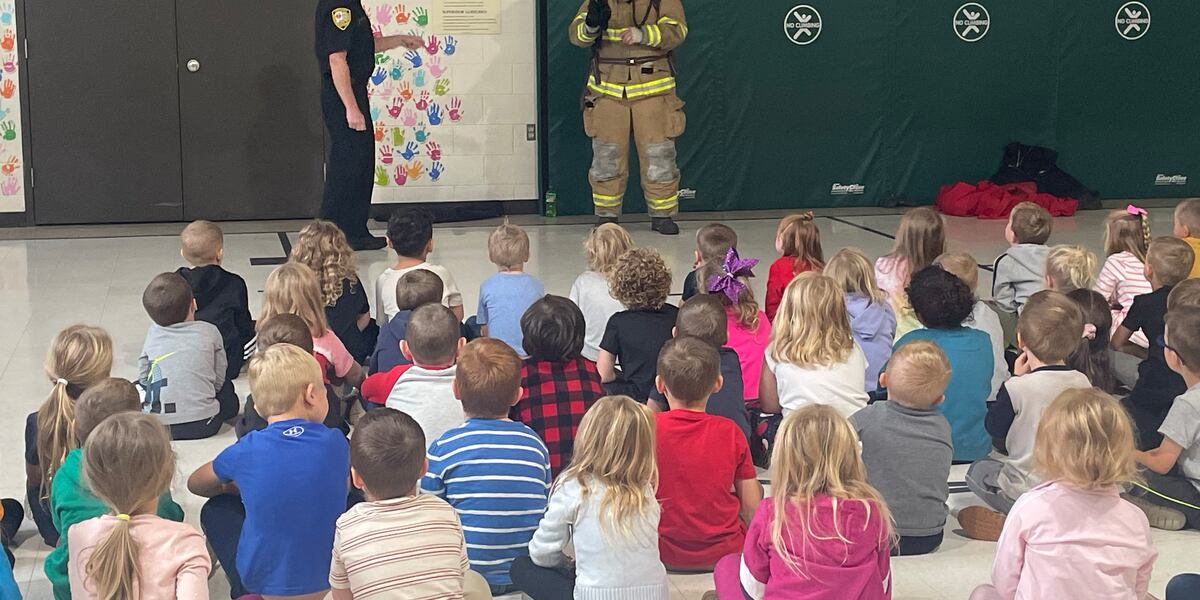 Escanaba Public Safety teaches life-saving fire safety tips at Webster ... Escanaba Public Safety teaches life-saving fire safety tips at Webster ...